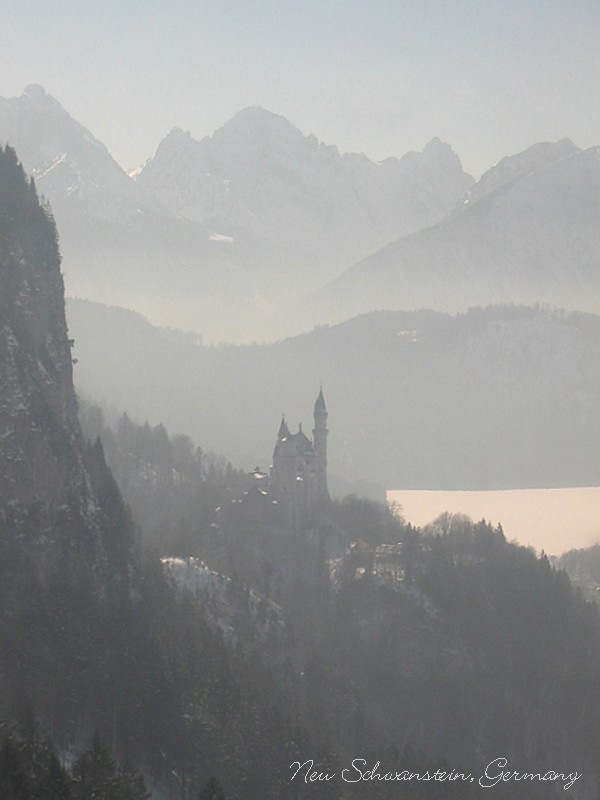 Neu Schwanstein - New Swanstone Castle - Impressions of Life